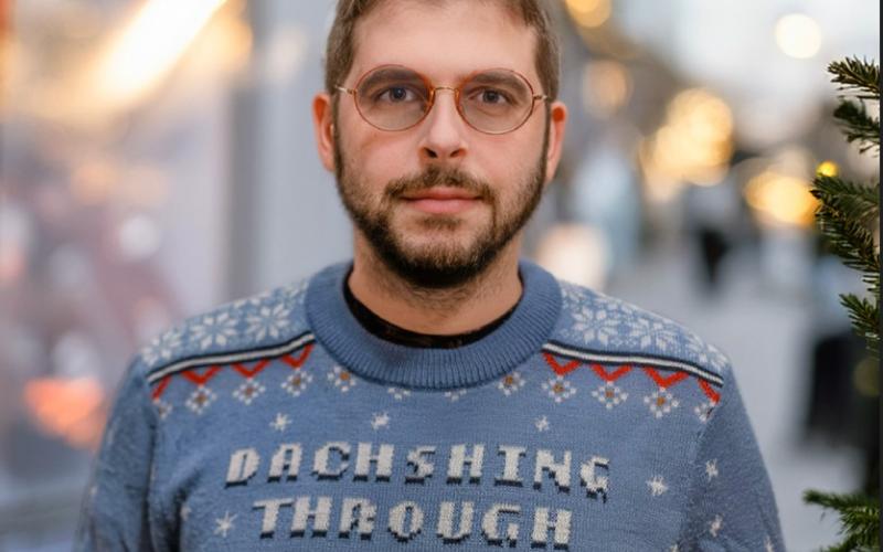 Γιώργος Αγγελίδης: «Η αγάπη βλέπει καθαρότερα με τα μάτια της καρδιάς» | Typosthes